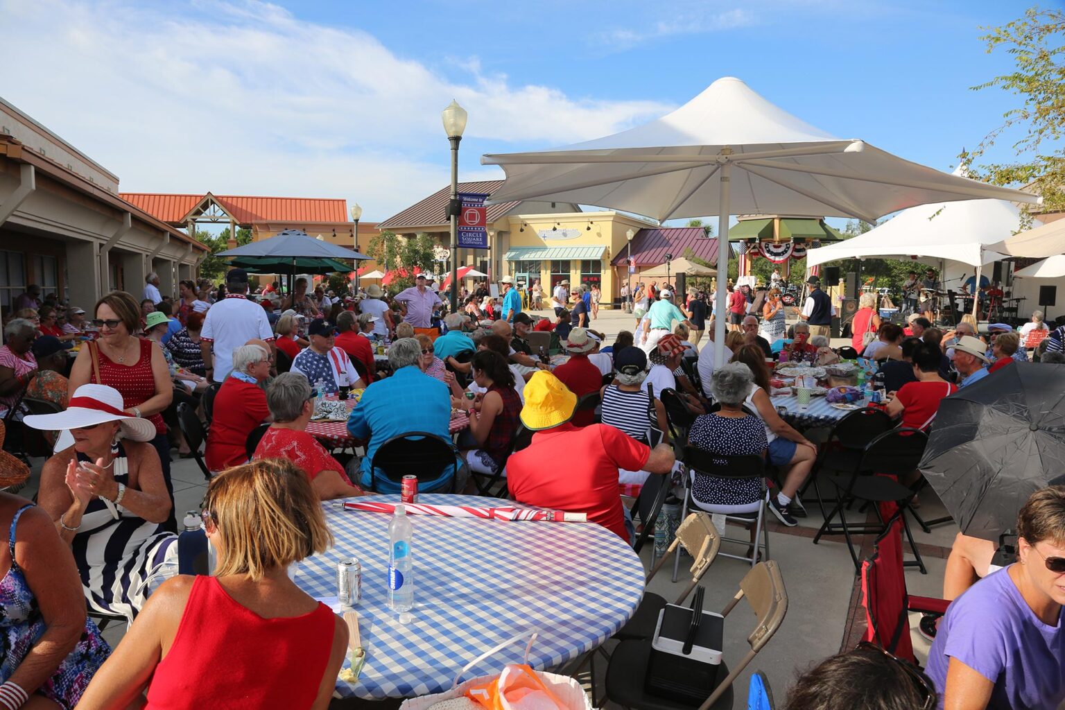 Circle Square Commons - On Top of the World Communities