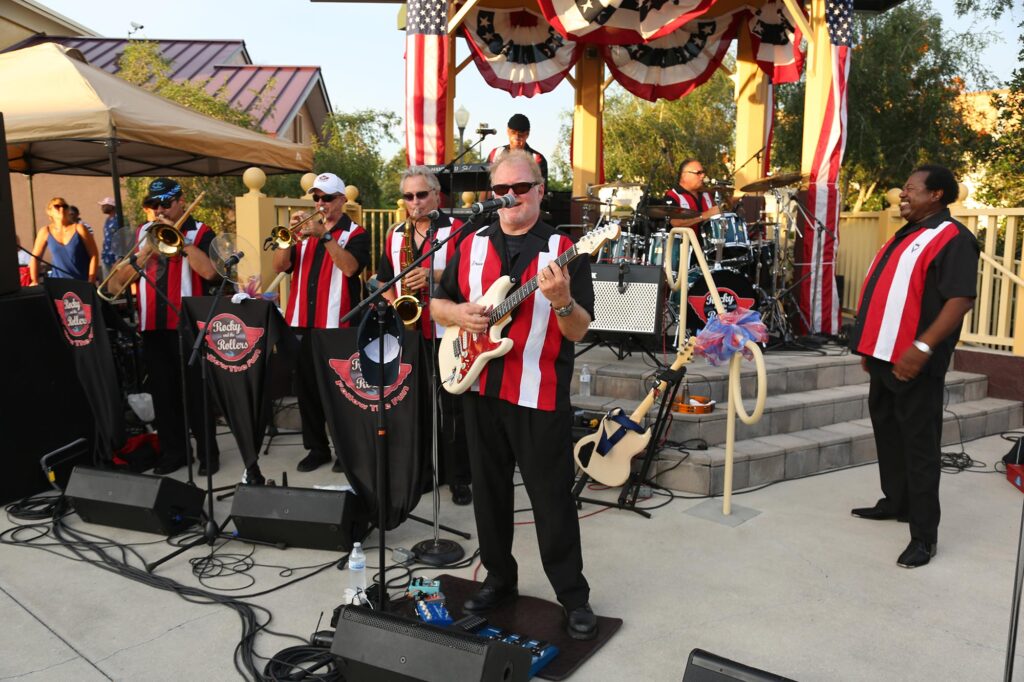 Circle Square Commons - On Top of the World Communities